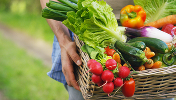The Real Reasons Eating Locally & Seasonally Is Better for Your Health ...